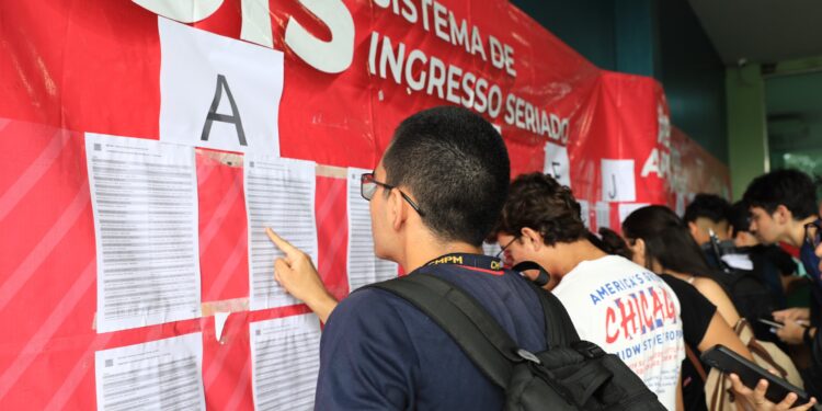 UEA divulga lista de aprovados no Vestibular 2024 e SIS da Universidade ...